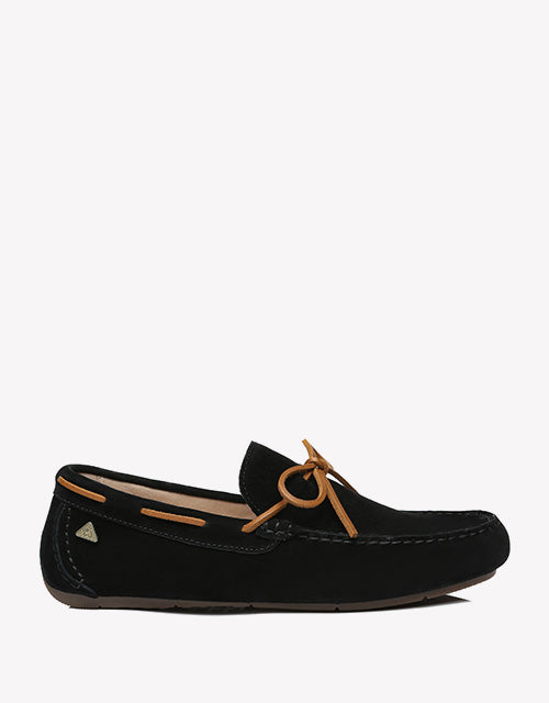 Brinn in Black – EVERAU